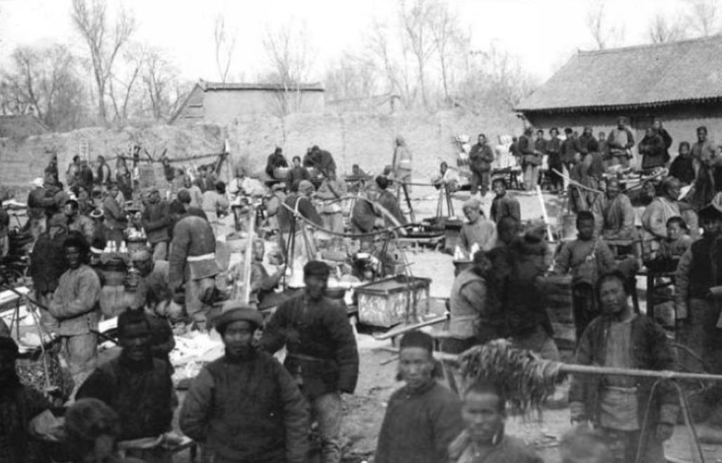 Liu Qingshan was executed for corruption in 1952, and the three ...