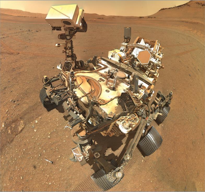The long-lost Perseverance rover sends back a "charming" selfie - iNEWS