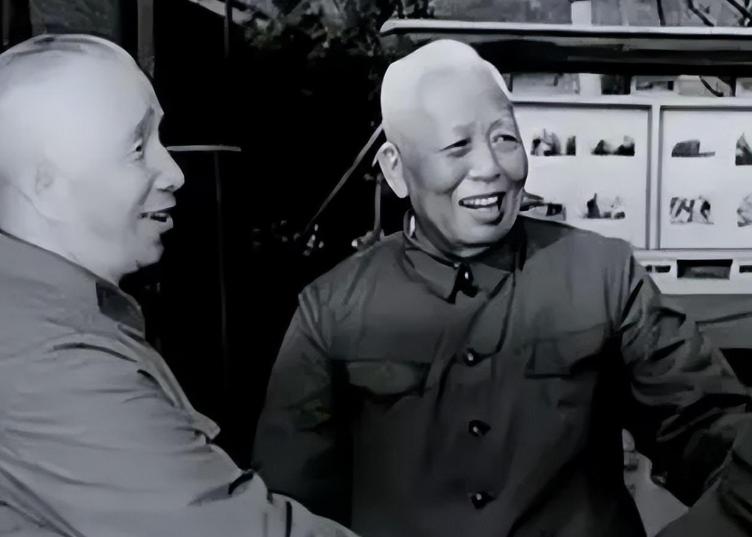 In 1967, Song Shilun went to a meeting. The host asked him to expose ...