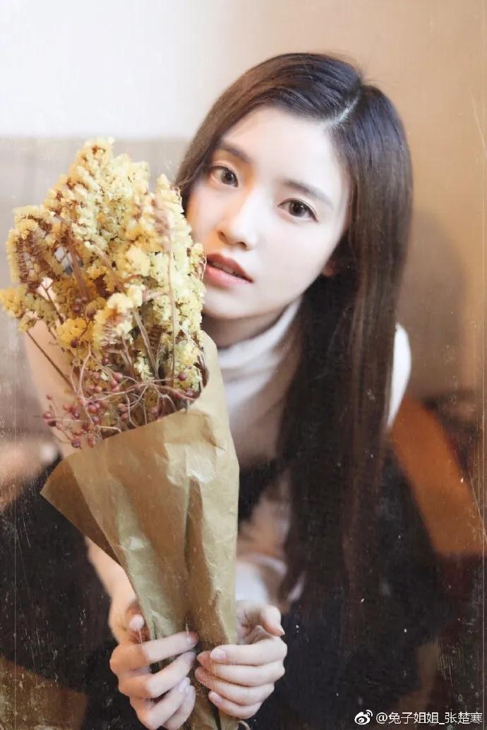 Zhang Chuhan's beautiful pictures - iNEWS