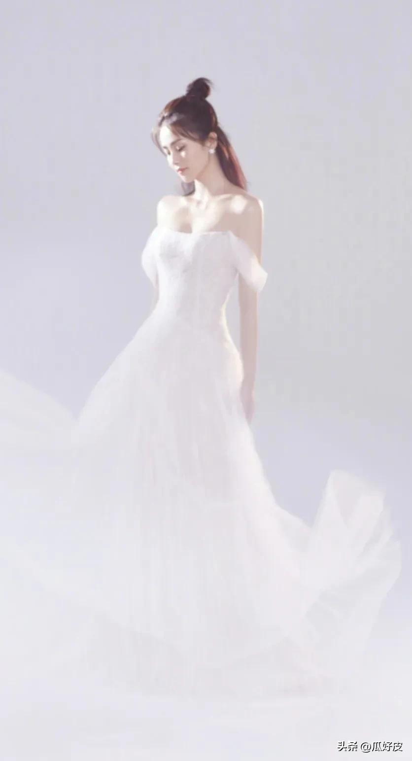 Bailu looks so beautiful in her wedding dress! Who will be cheaper? - iNEWS