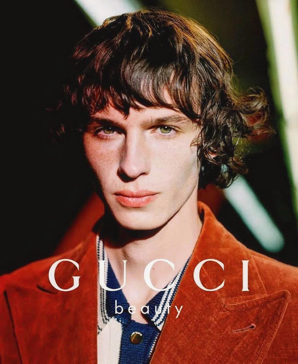Brand new GUCCI boy, 20-year-old newcomer model, handsome like a ...
