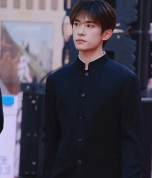 Yi Yang Qianxi, Xie Na, Chen Xiao Michelle Chen, Zhang Zifeng - iMedia