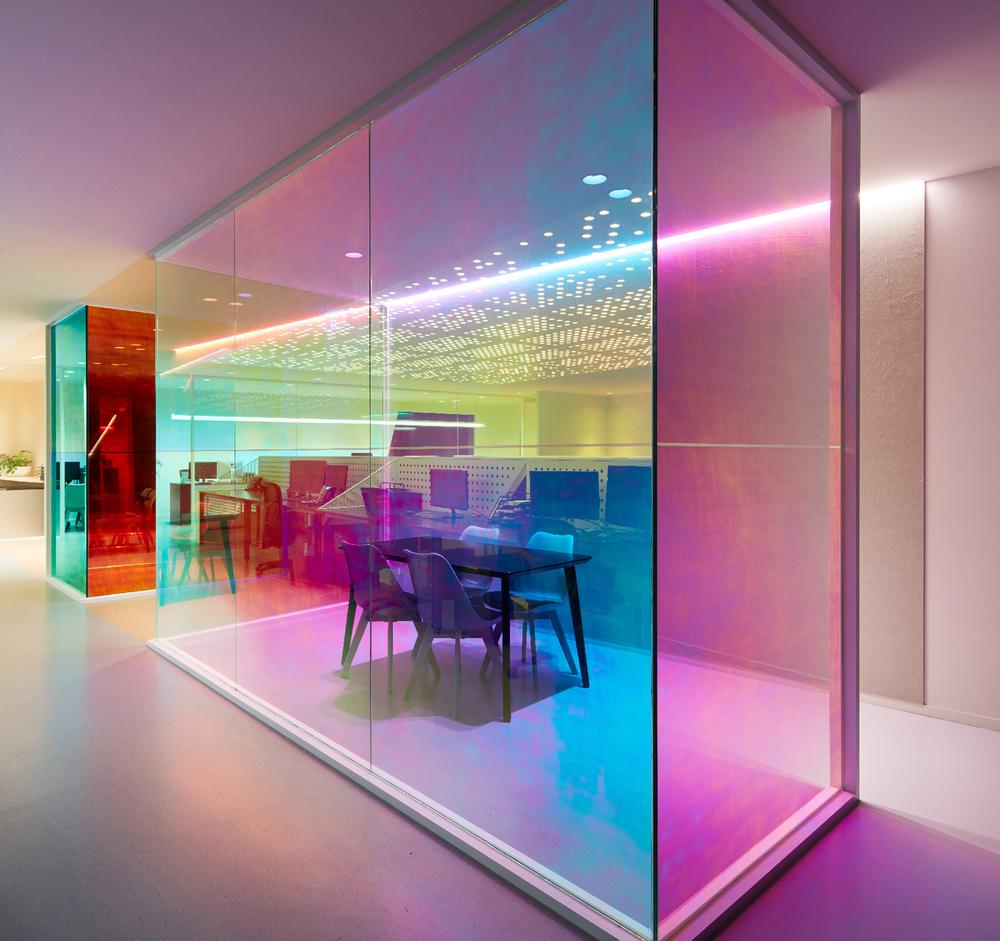 Australian Lighting Ambience Office: Immersive light, shadow and color ...