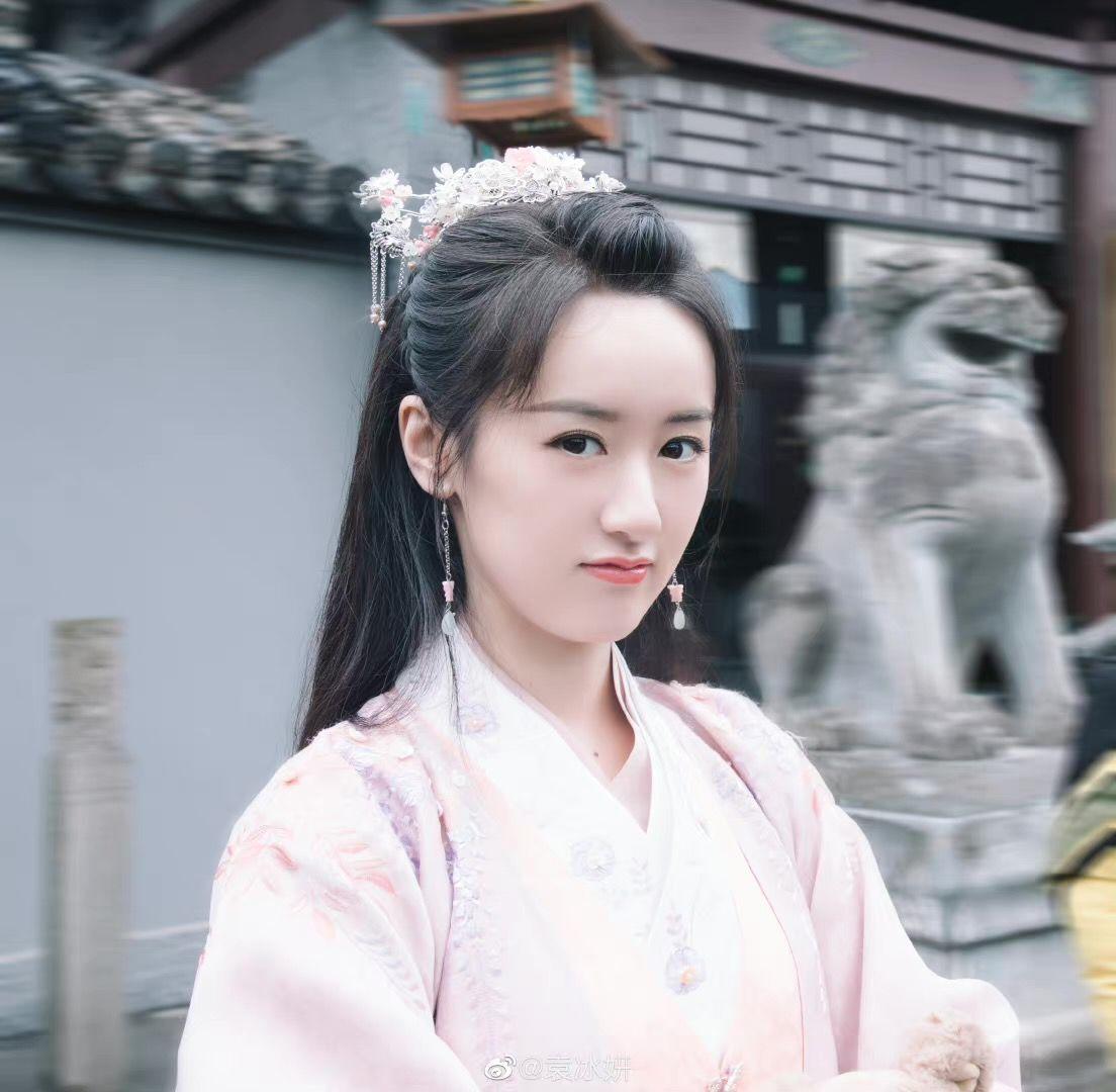 Yuan Bingyan will show her face in public, and send New Year blessings ...