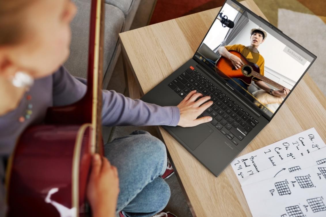 OLED ASUS good screen, presenting a cinema-level visual experience - iMedia