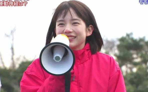 The most popular female anchor in Japan: Brows and eyes are curvy and ...