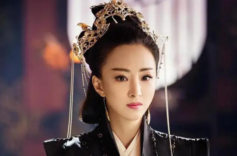 Lin Jing: At the age of 19, she gave up being a flight attendant for ...