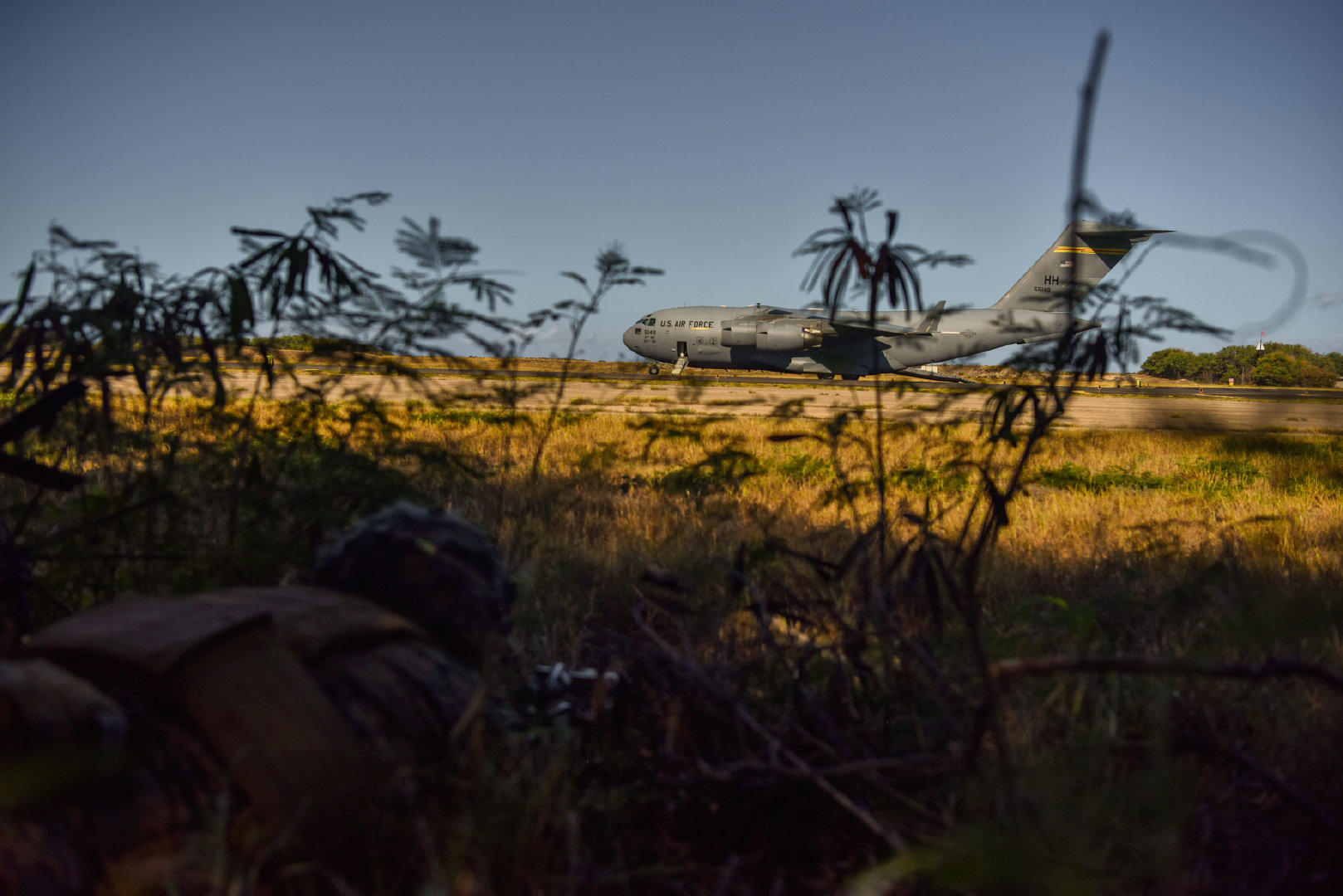 535th Airlift Squadron unloads cargo and personnel at Pacific Missile ...