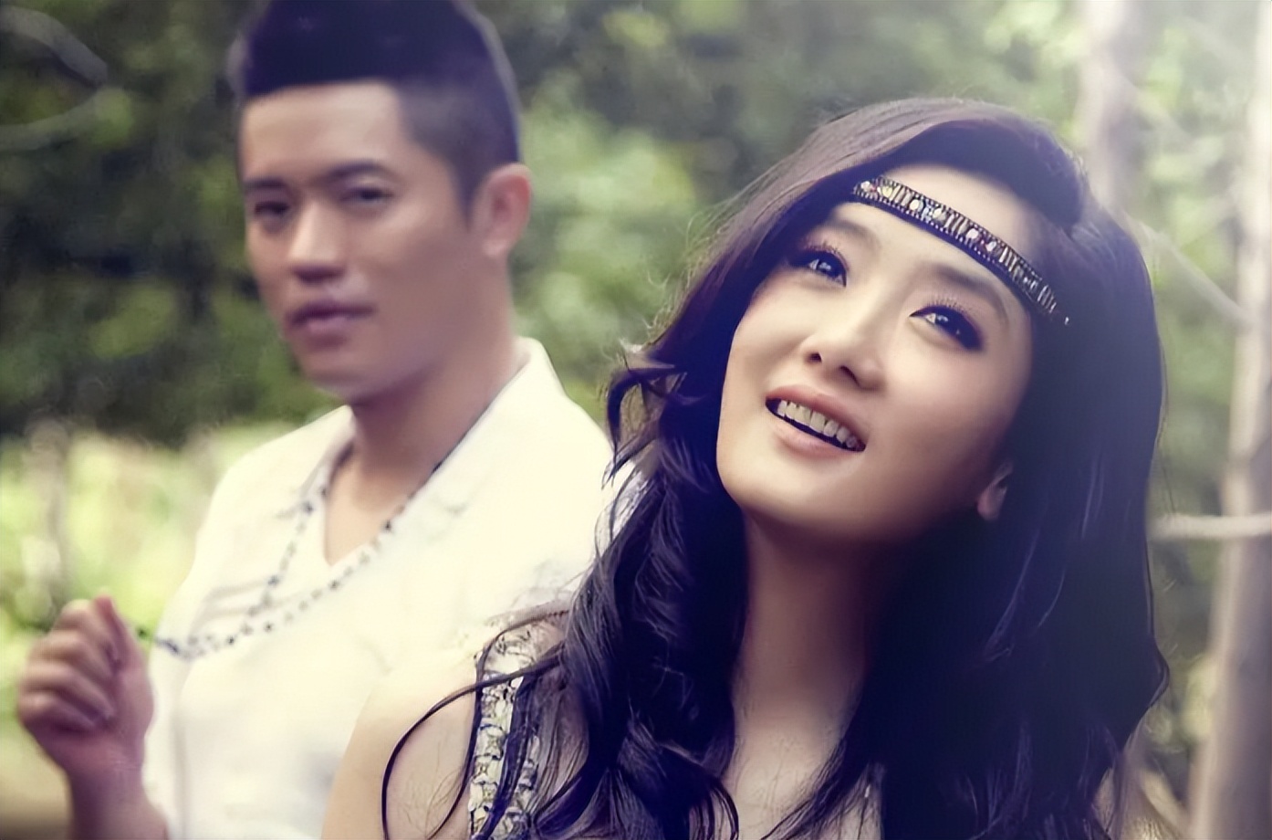 Linghua: Relying on the song "Above the Moon", she became popular, and she is still a relative ...