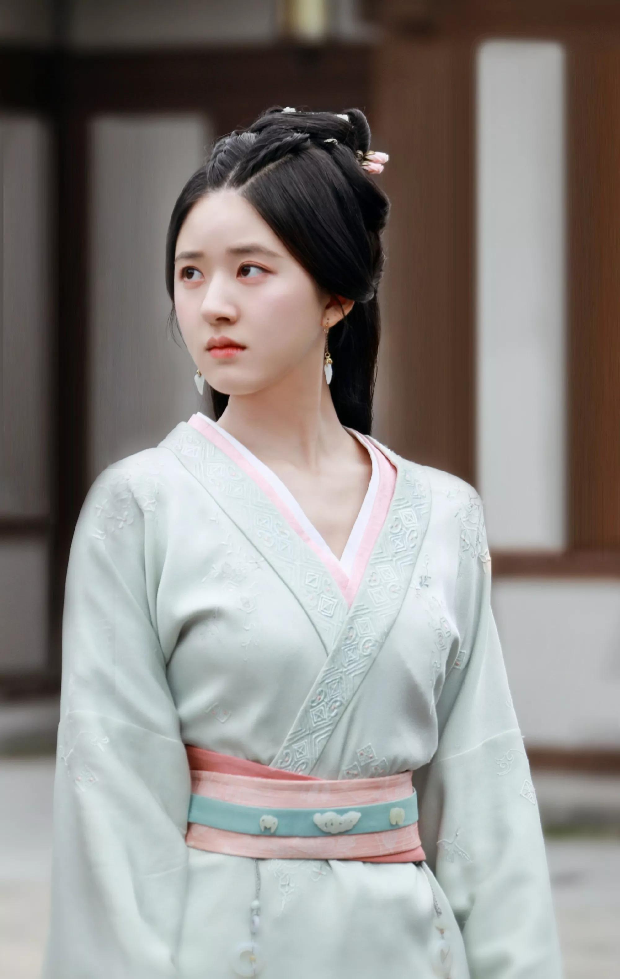 Zhao Lusi and Chen Zheyuan's "Can't Hide Secretly" is officially ...