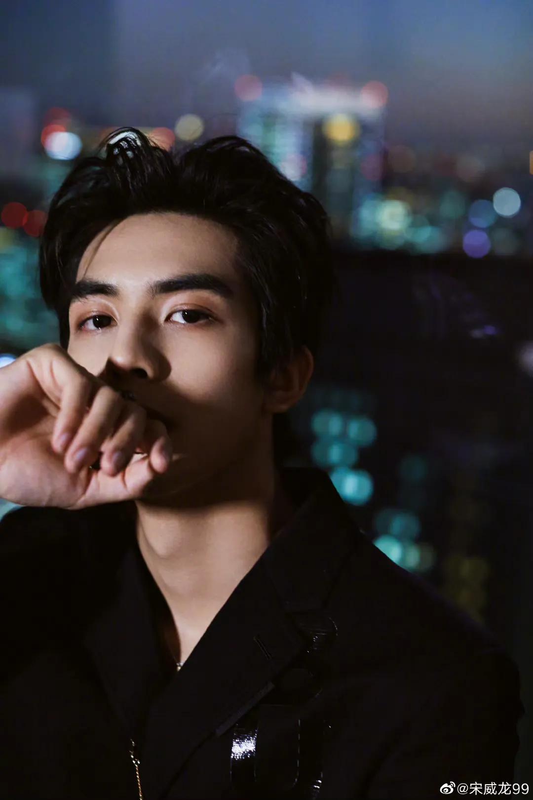 Song Weilong - iNEWS