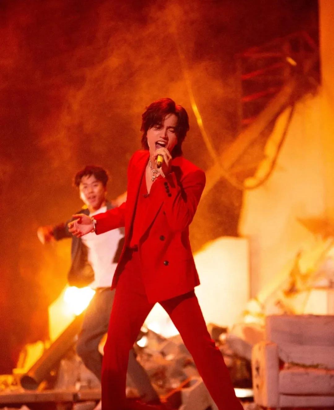 Jerry Yan posted: My child is here. Netizens: Is 46 years old old? - iNEWS