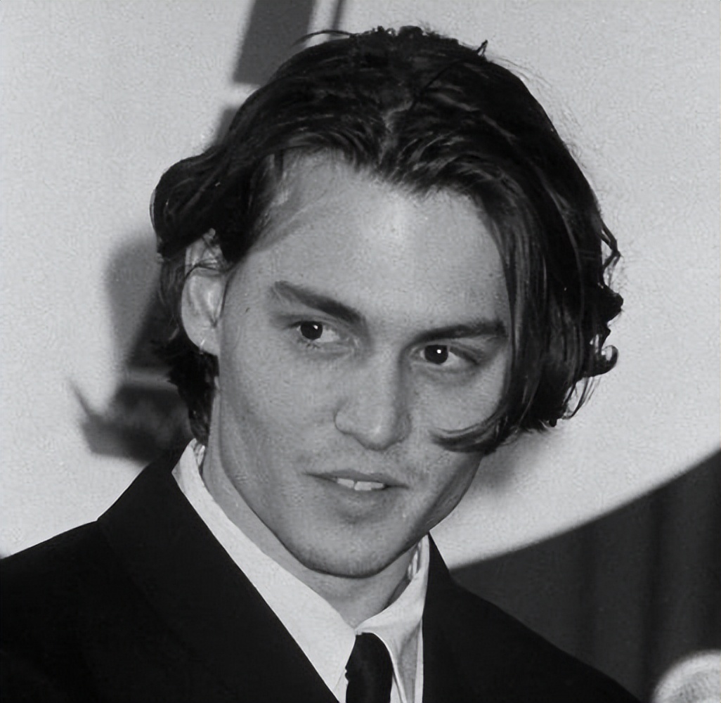 Johnny Depp: Authentic and nuanced performance, acting that blends with ...
