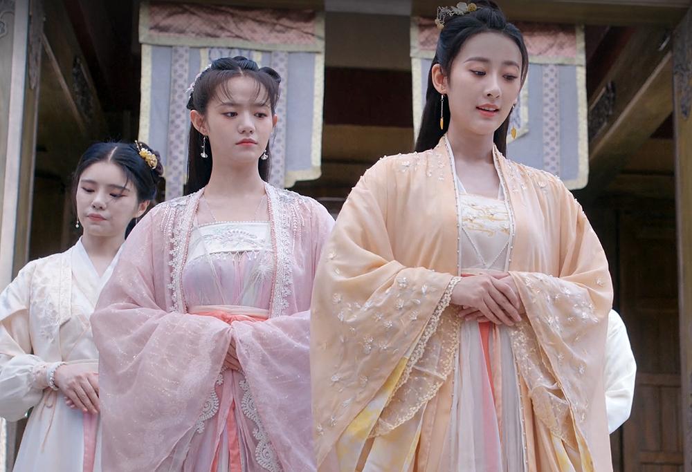 "Hua Rong" template drama, the villainous villain with facial makeup ...