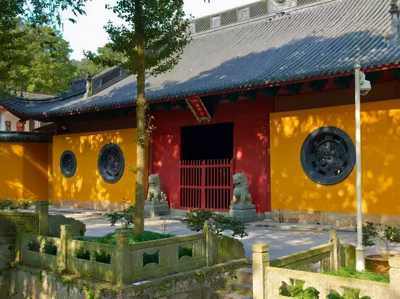 The story behind "A Pear Blossom Pressing Begonia" is so wild - iNEWS