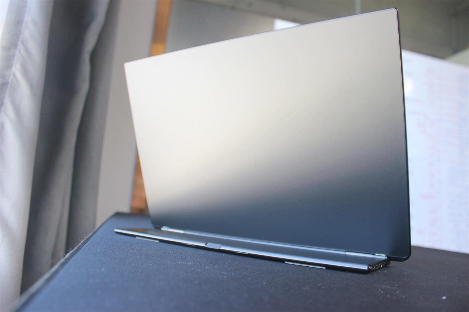 16-inch 2.5K King Fried Portable Monitor, 16:10 Screen with Stylus ...