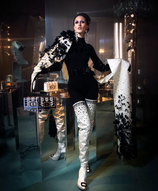 The 2023 autumn and winter series reproduces the classic "inverted ...