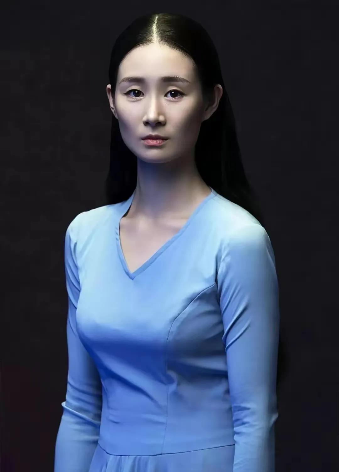 I only remember her name is Wang Xiaomeng, a temperamental beauty star - iMedia