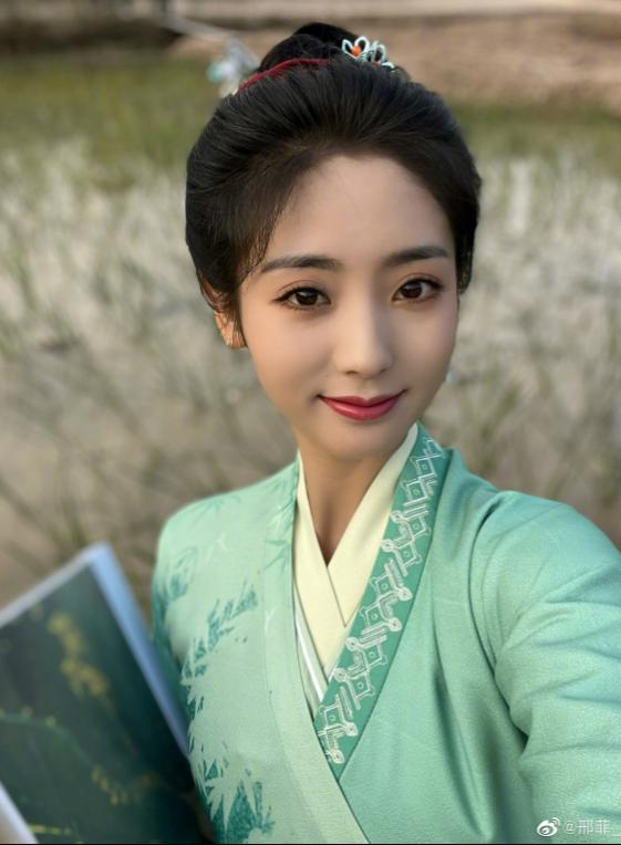 "Overturning Years" returns strongly, Xing Fei opens her golden finger ...