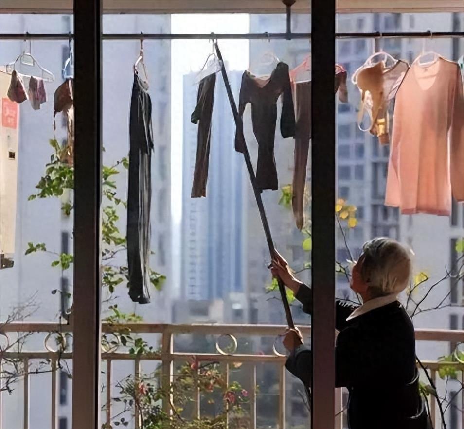 Comparison of balconies in China and Japan: one is practical and the ...