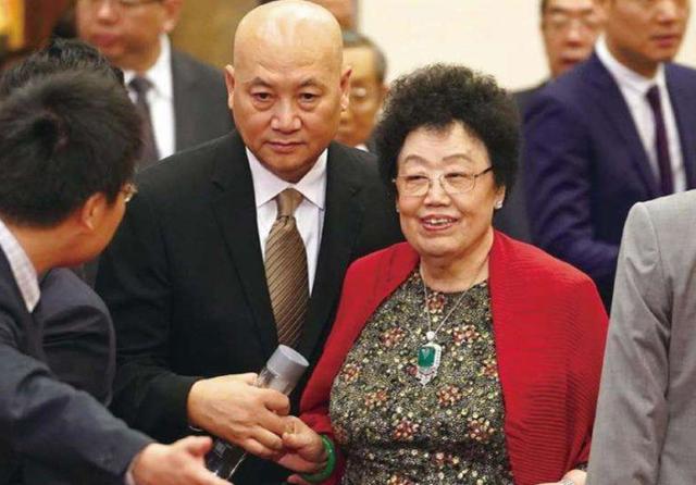 "Rich woman" Chen Lihua's old photos were exposed 40 years ago, and ...