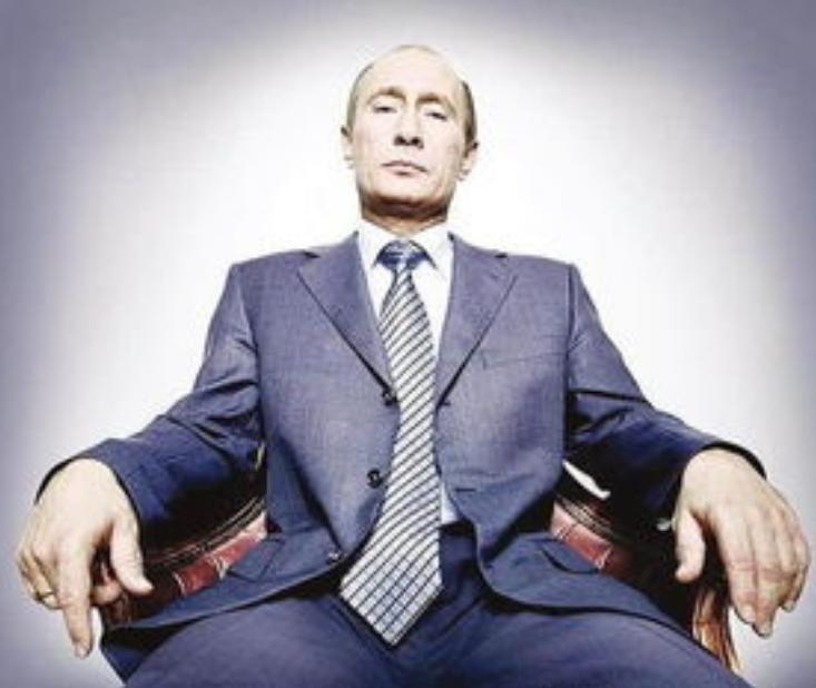 Putin's ex-wife looks like this, she married him when Putin was at a ...