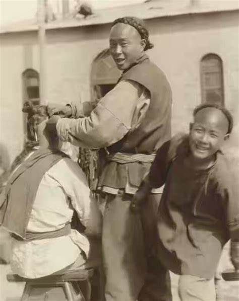 Why did men in the Qing Dynasty have to shave their hair and keep their ...