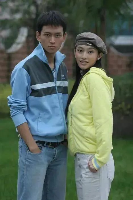 Huang Youming: From trough to glory, the power behind a rich woman - iNEWS