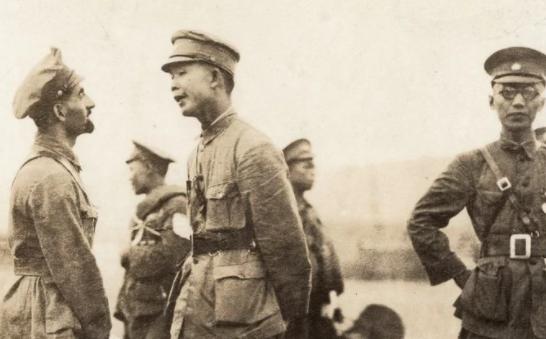 Chiang Kai-shek once said: There are only two people in the world who ...