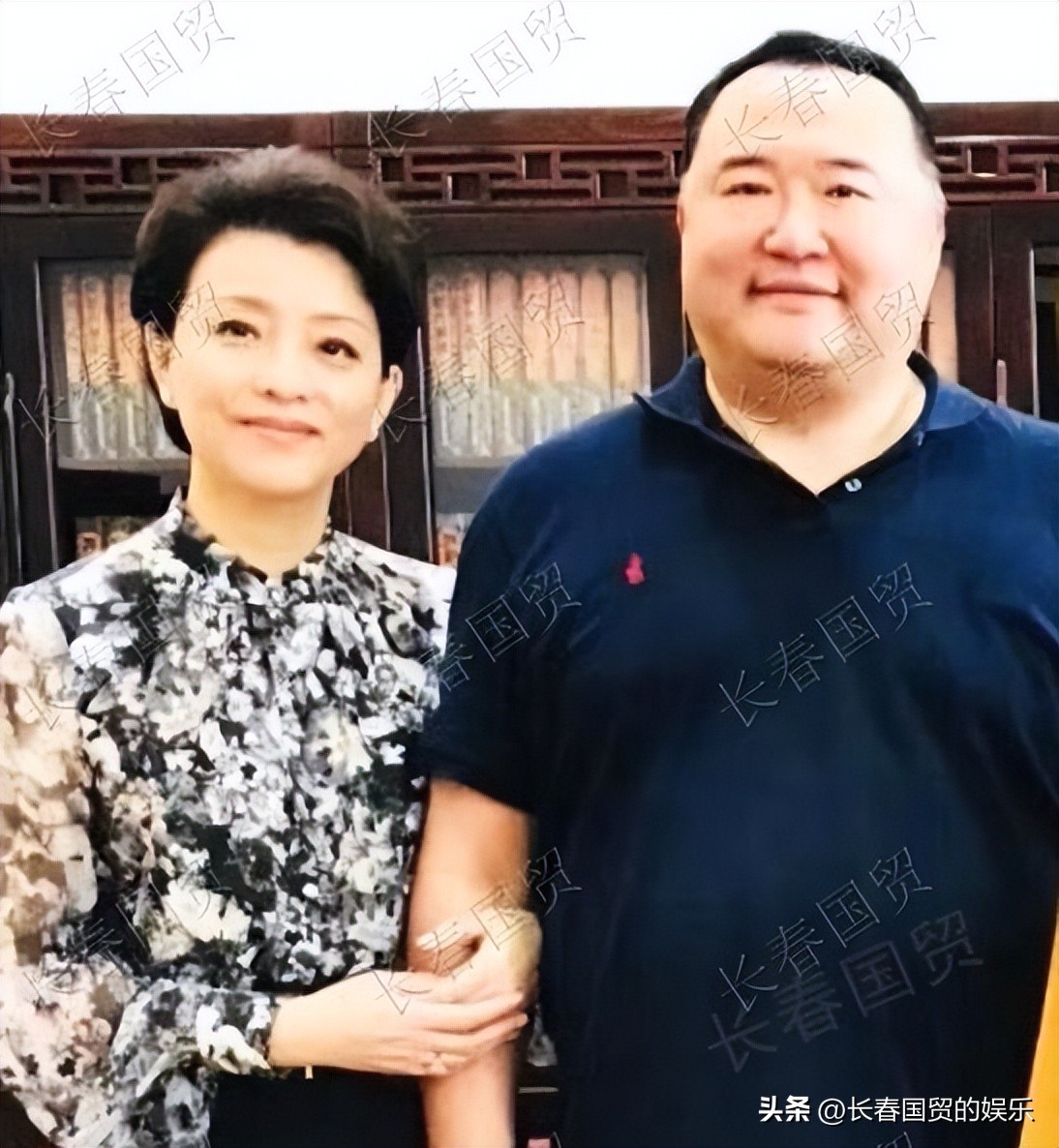 Yang Lan's 56-year-old wealthy husband's recent photos were exposed ...