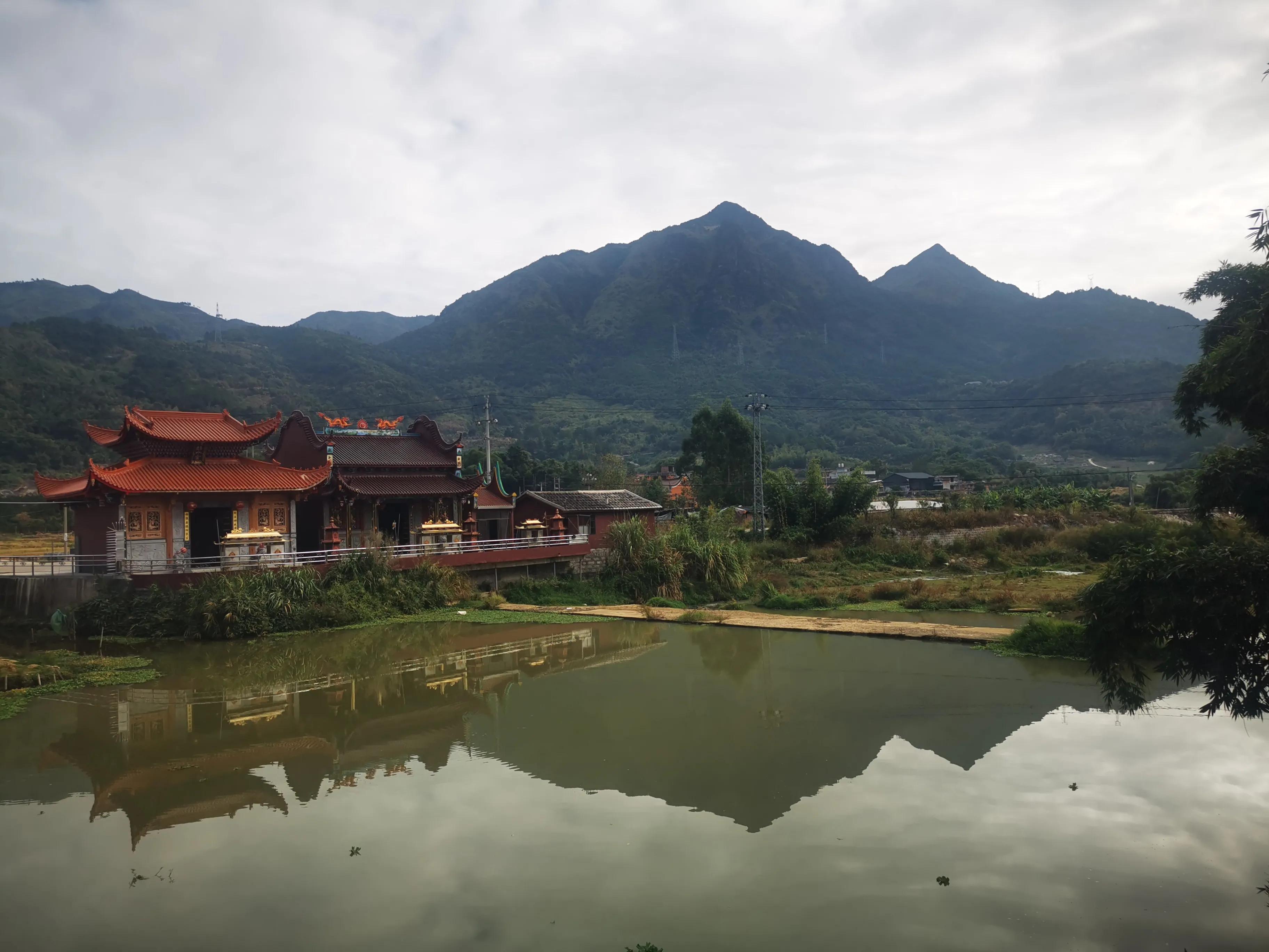 The Ruoning Ancient Official Road, which is about to fire: quiet ...