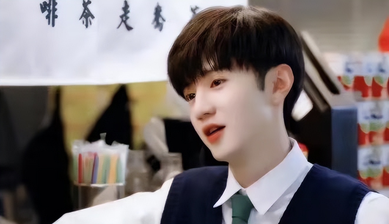 Chen Zheyuan wants to play the school play all over?[Her little pear ...