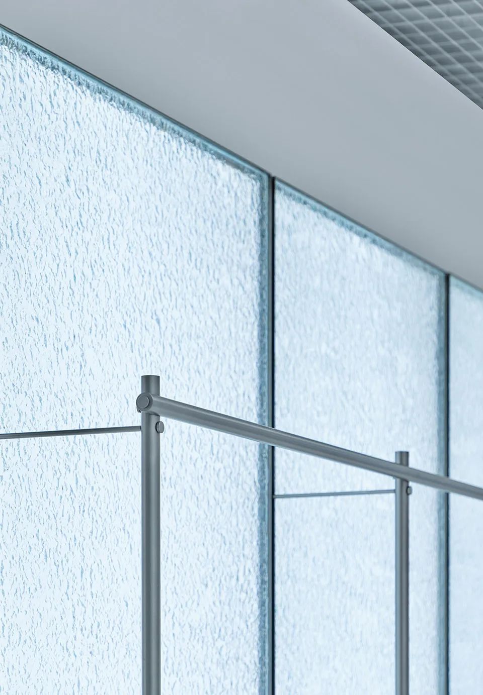 The combination of glass and water pattern! Light and shadow hazy to ...