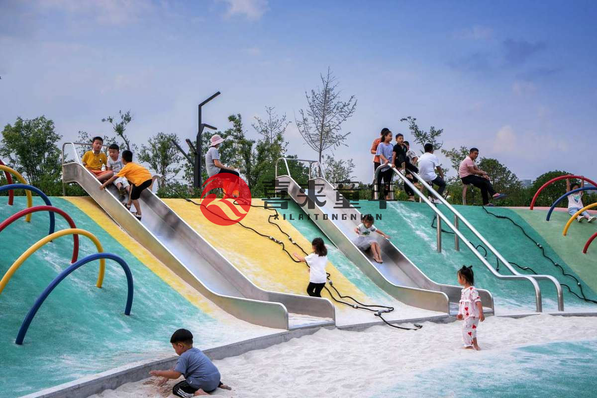What are the advantages of customizing outdoor unpowered amusement ...