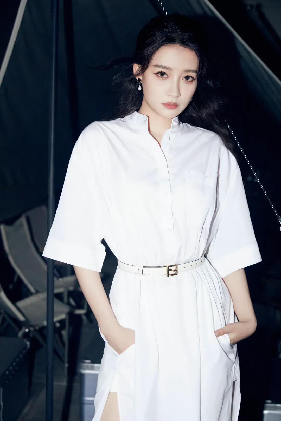 Sun Yi's recent outfits - iNEWS