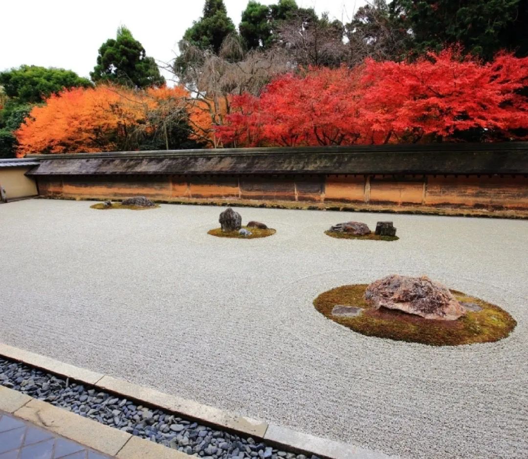 Dry Landscape--The Ultimate Aesthetics of Oriental Zen - iNEWS
