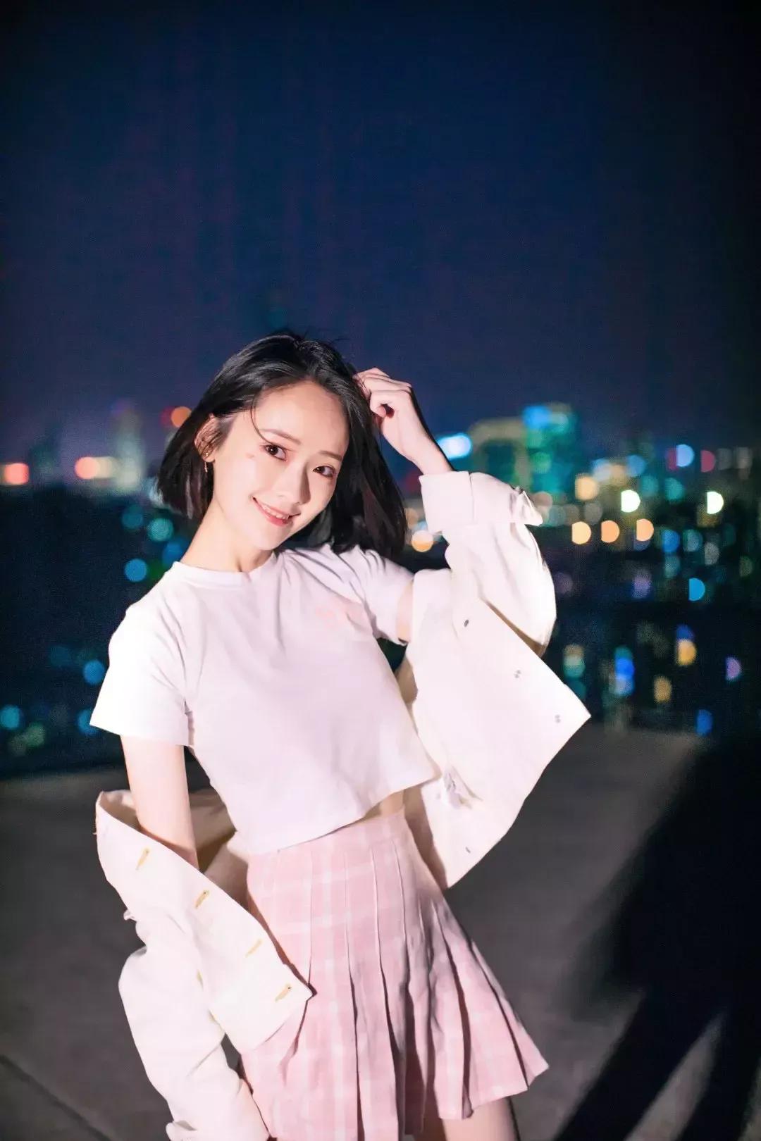 Share pictures——beautiful beauty Wang Luqing - iNEWS