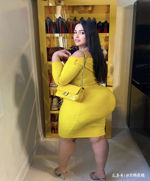 Russian plus-size model Christina Diamond (Christina Diamond) - iNEWS