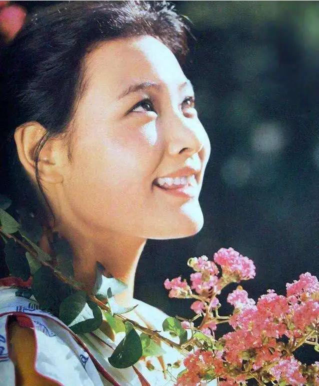 Famous actor Shen Danping: When she was popular, she married a ...
