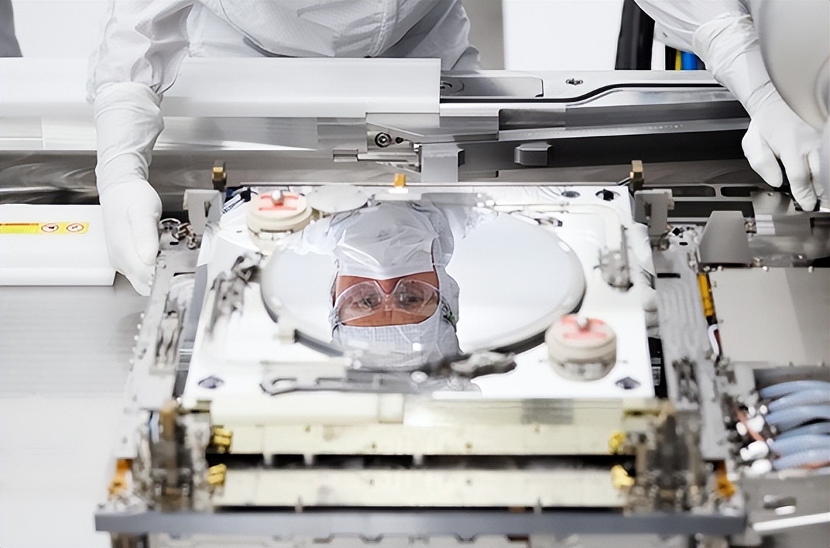 Russia officially launched the lithography machine, Huawei may become ...