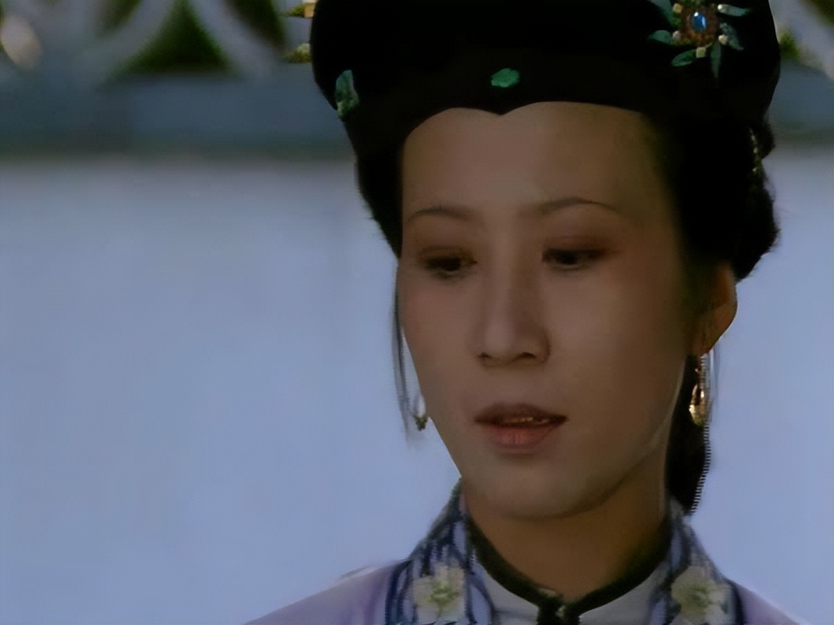 Why did Li Wan cry when Jia Zheng beat Baoyu? How romantic and sad is ...