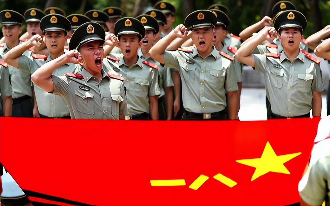 What are the advantages of "commissioned officers' school" in the army ...