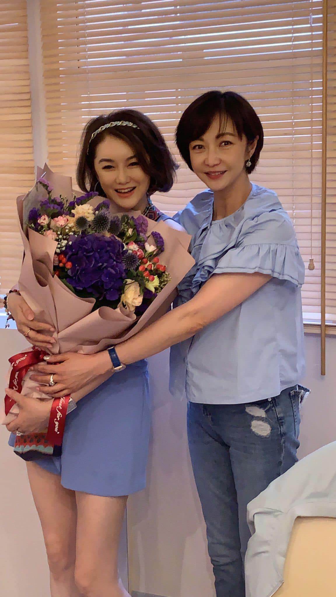 The actors of "Happy Family" reunite! Huang Baiming celebrates Chen ...