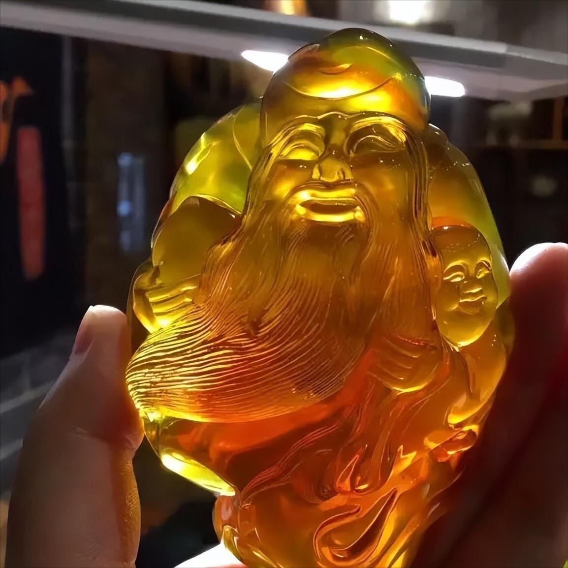 Why Autumn is the Best Time to Wear Amber - iMedia