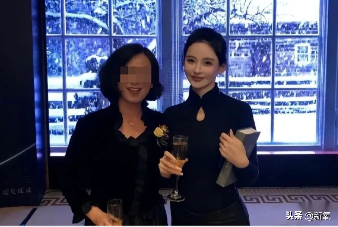 After the academic qualifications were picked up, "Miss World" Qin ...