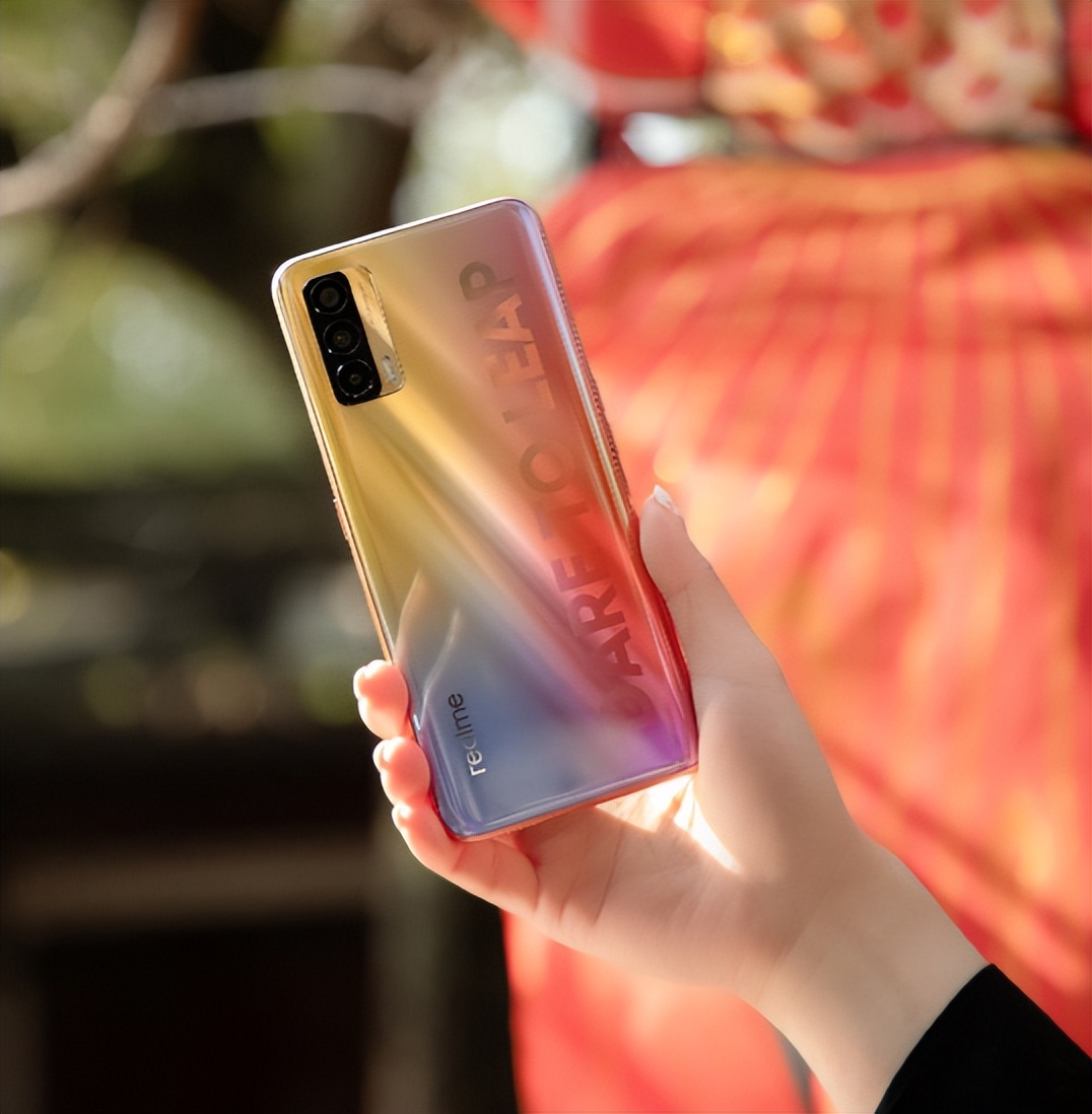 The 4 cheapest 12GB+256GB mobile phones in November, with different ...