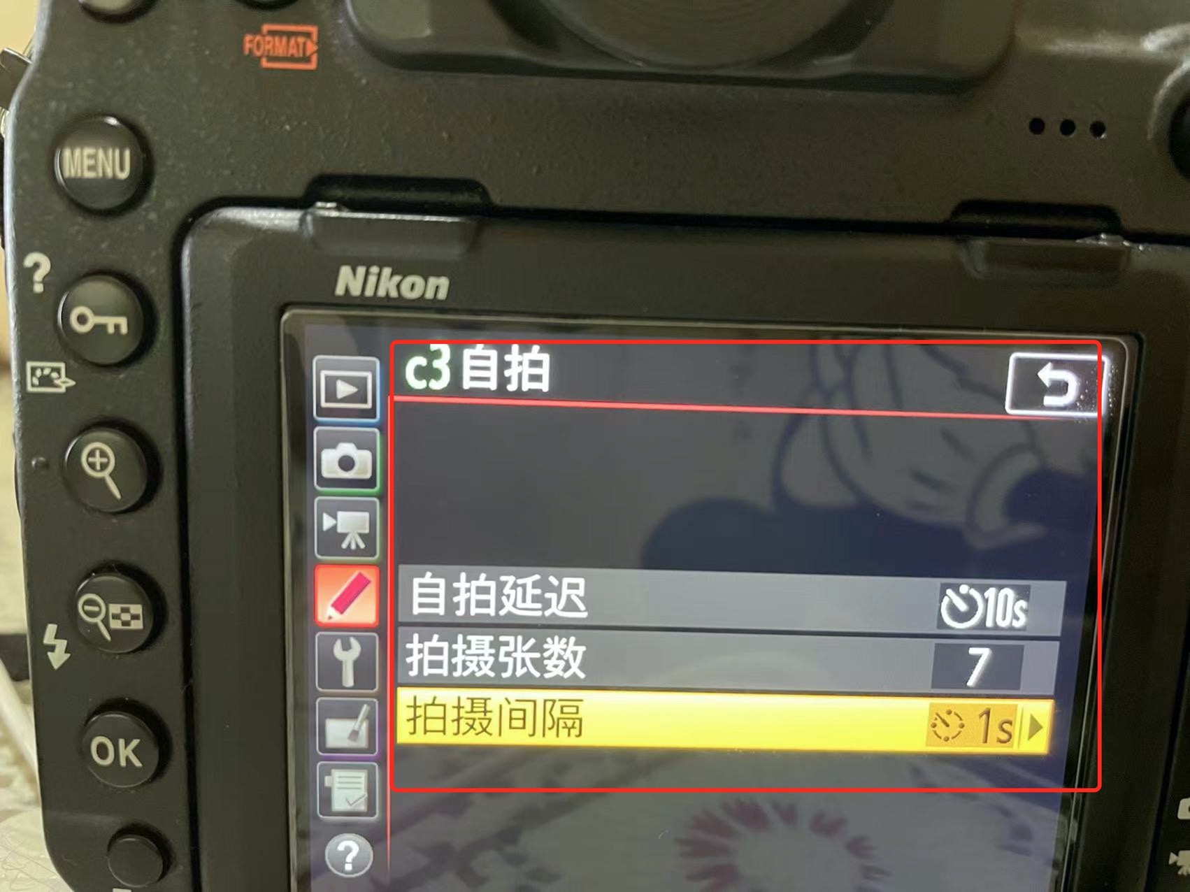 How to take a selfie with a SLR camera?10 seconds to teach you to take ...