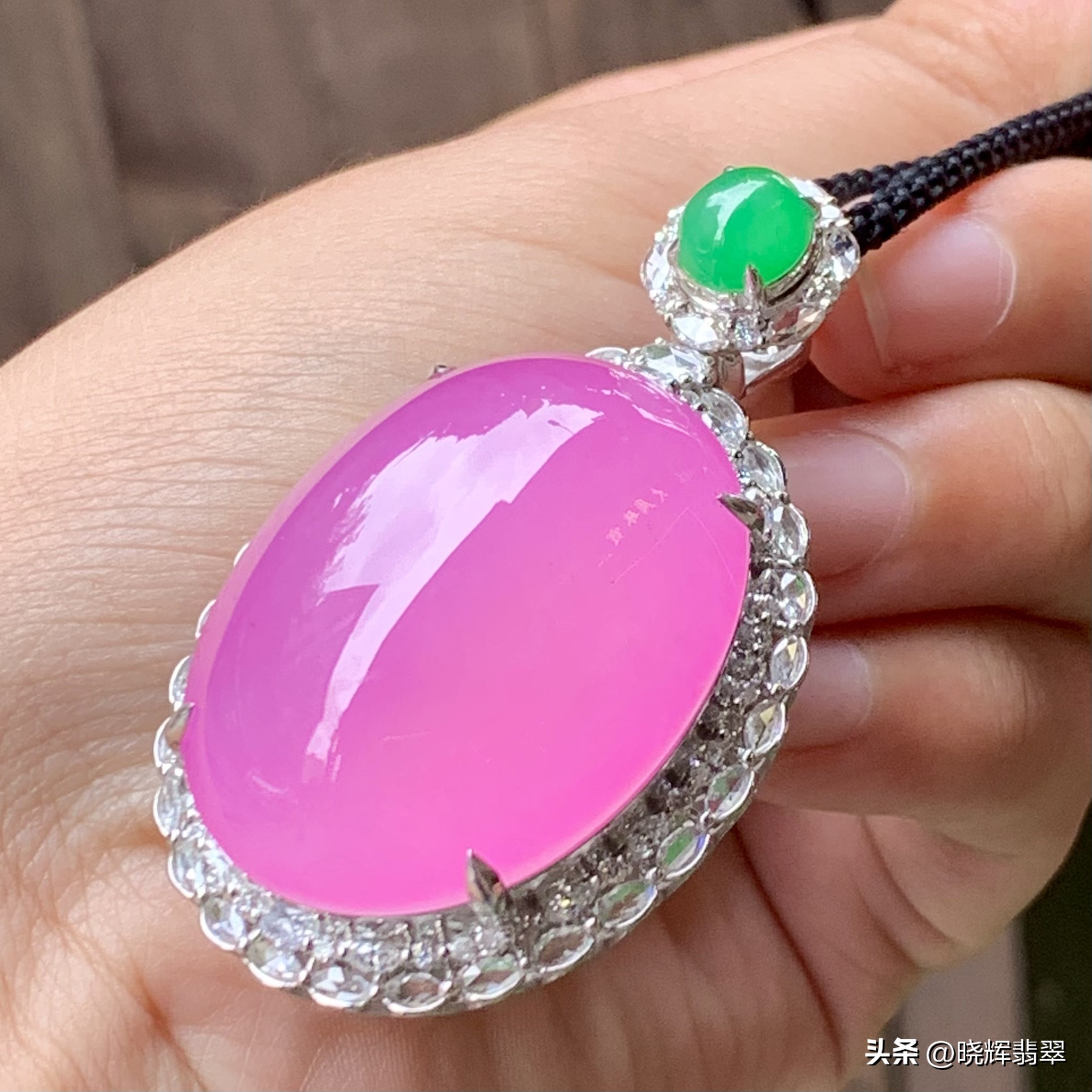 Violet Emerald Grade Classification - iMedia