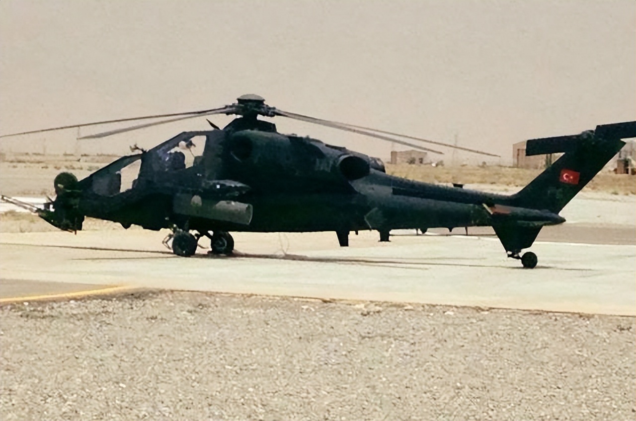 Turkish arms dealers came and delivered gunships to the Philippines ...